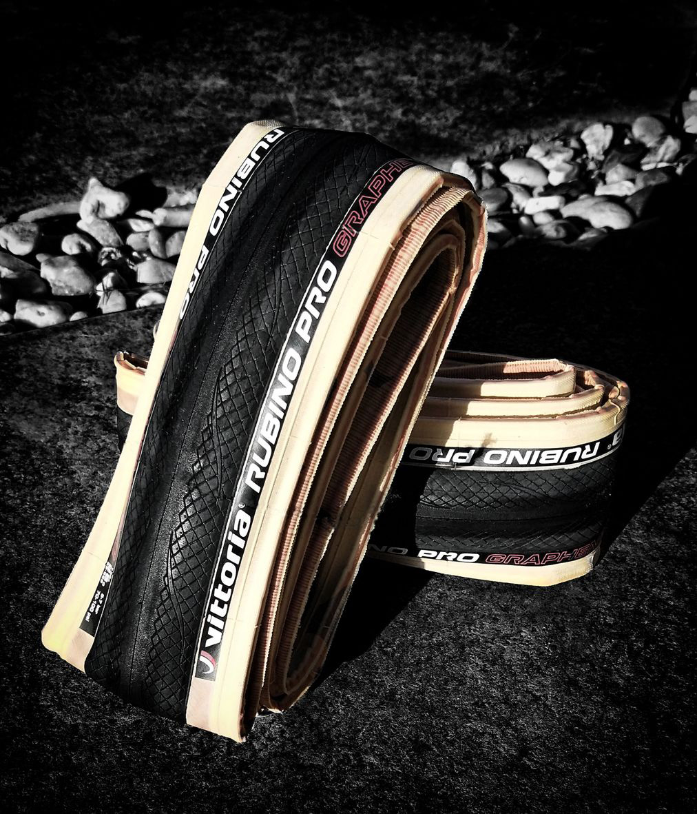 Vittoria Rubino Pro IV Fold Black Tan G2.0 Clincher Tyre - The Bicycle ...